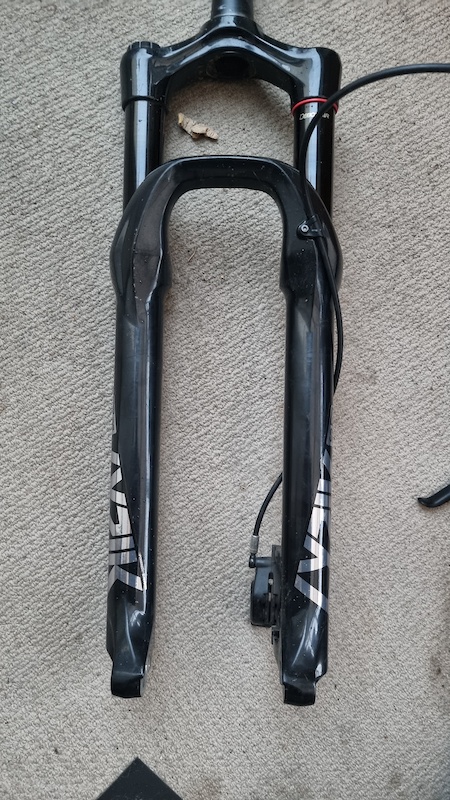 2020 Rockshox Lyrik Ultimate 29 with 2 airsprings. For Sale