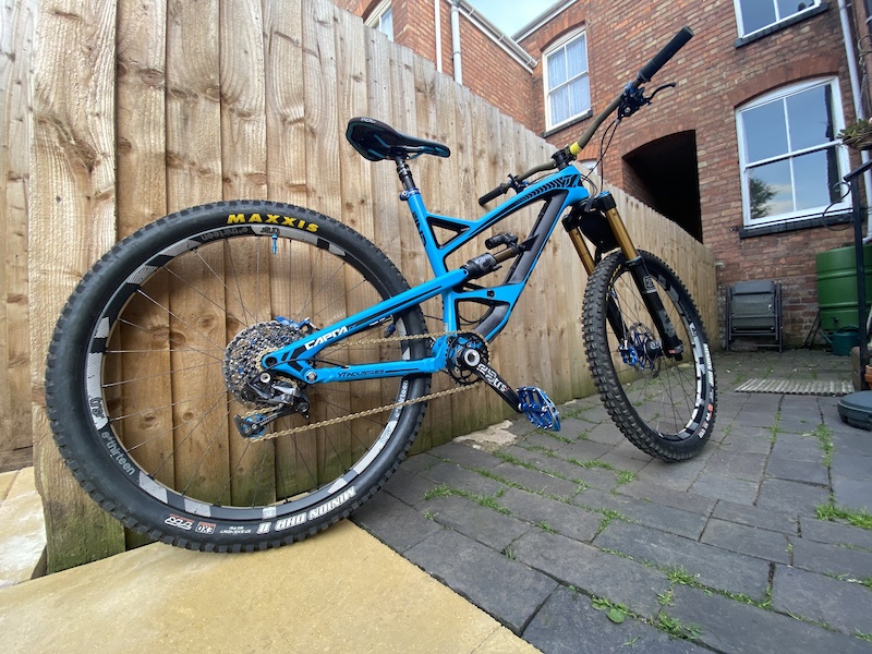 2015 CUSTOM YT Capra CF Pro Race (Carbon) medium Huge Spec For Sale