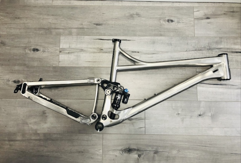 2021 - Banshee Prime V3 XL Frame - PRICE DROP For Sale