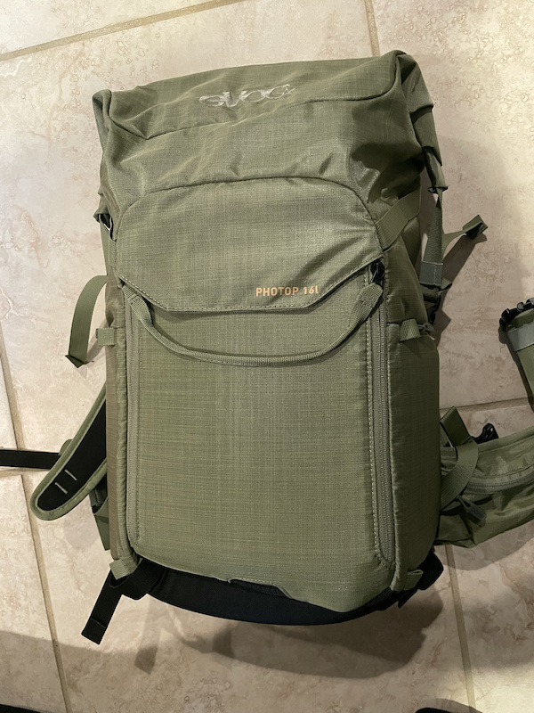 Evoc Photop 16L - green For Sale