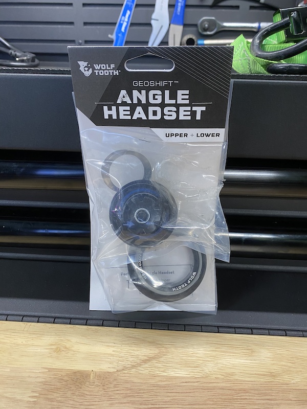 2022 Wolf Tooth 1 Degree GeoShift Angle Headset 44ZS/56ZS For Sale