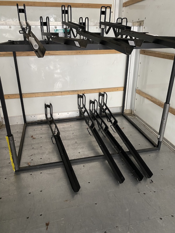 WTS: Rudy Rack 2-tier, 10-12 (shop) bike rack For Sale