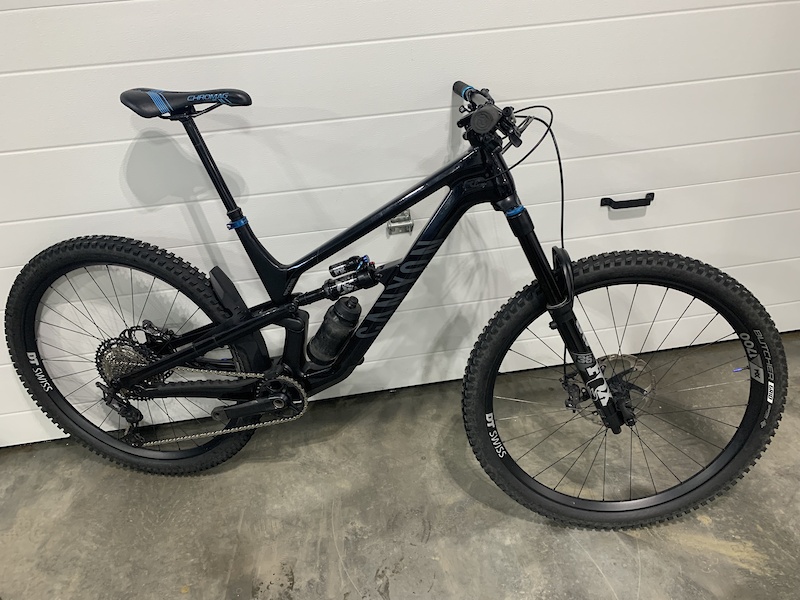 2022 Canyon Spectral CF8 For Sale