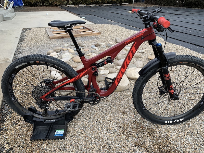 2019 Pivot 429 Trail Sm w/2021 i9 CF Wheels w/Hydra Hubs For Sale
