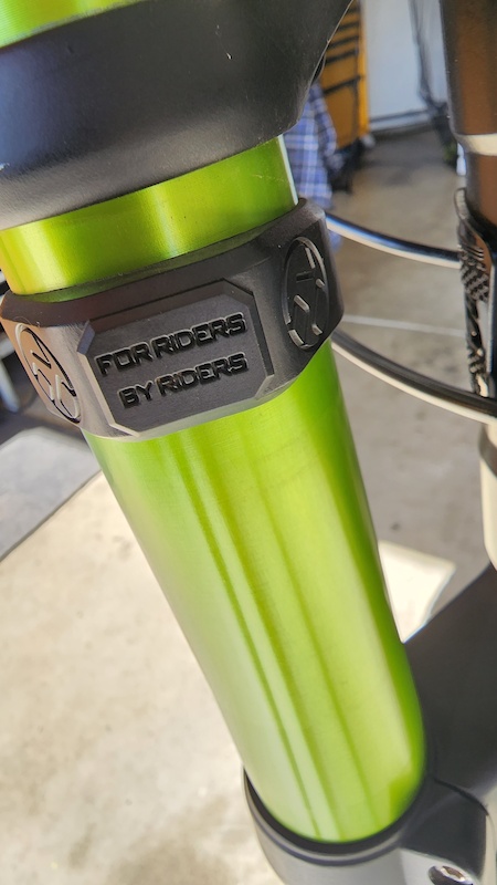 2018 DVO Emerald Inverted fork like NEW For Sale