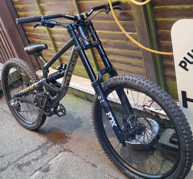 2019 Commencal furious size L For Sale