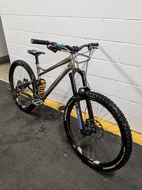 2022 Banshee Titan V3 Large -Weareone and Ohlins shock For Sale