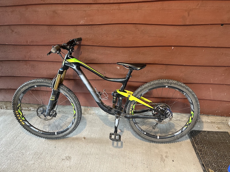 2017 Giant Trance Advanced - Medium frame For Sale
