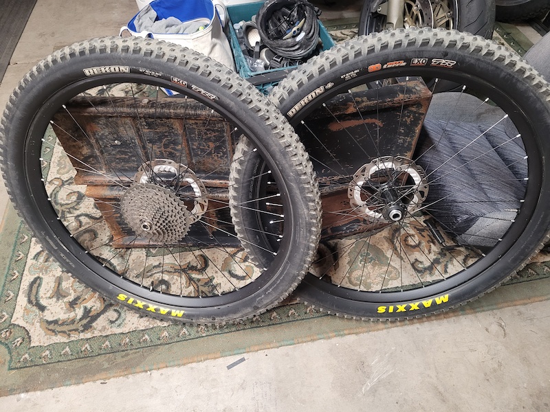 Xtr 9100 wheels on dt swiss rims 650b thru axle boost For Sale