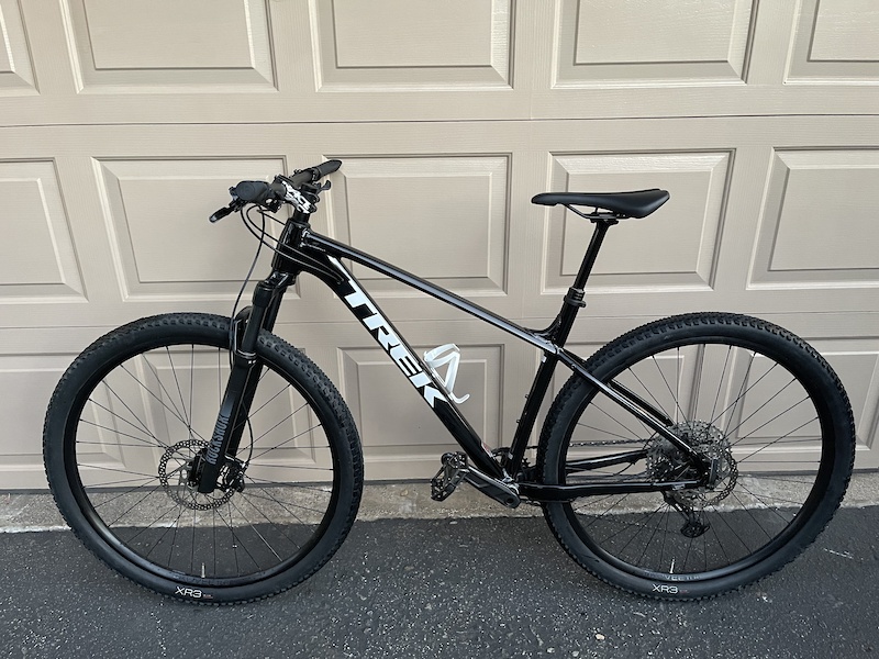 2021 Trek X Caliber 8 // L // Upgraded Service Model For Sale