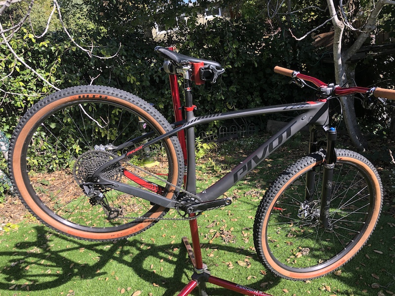 2021 Pivot LES SL Medium For Sale
