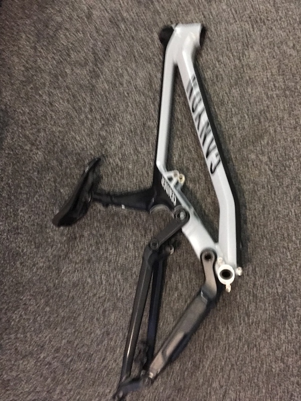 2020 Canyon Sender AL Large 27.5 Downhill DH For Sale