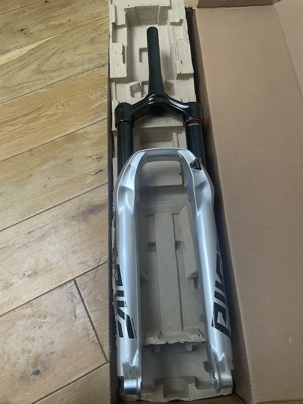 2021 RockShox Pike Ultimate 150mm 27.5" Fork Silver 37mm For Sale