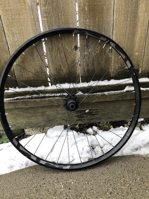 2022 E13 LG1 enduro wheel and 350 hub (rear only) XD For Sale
