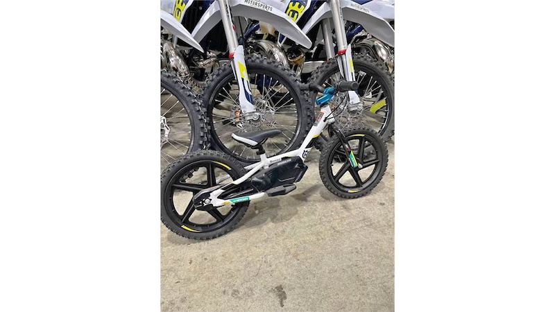 2022 STACYC 16 E-DRIVE HUSQVARNA FACTORY REPLICA For Sale