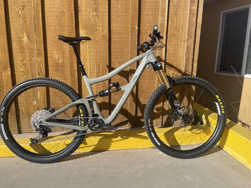 2022 IBIS Ripmo V2 size large Shimano Deore Fox Factory For Sale