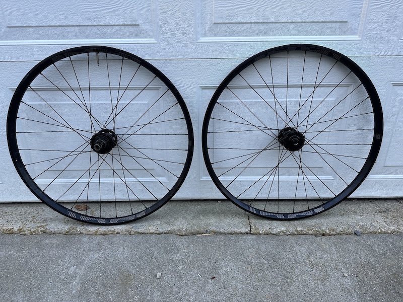2022 E13 TRS Wheelset w Formula Hubs For Sale