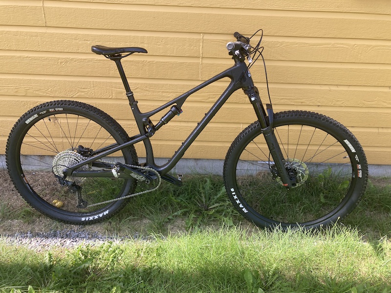 2022 Rocky Mountain Element C30 Medium For Sale