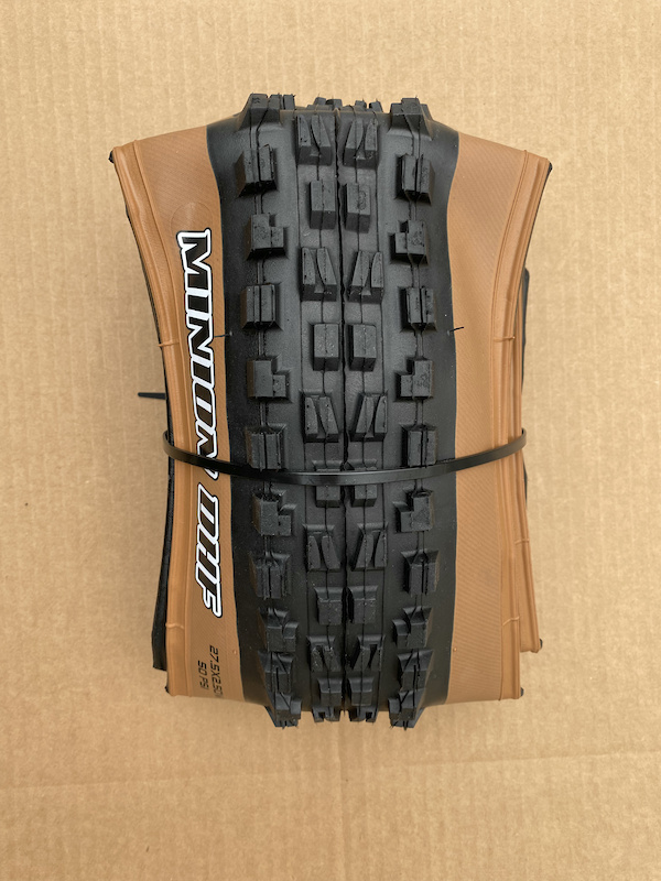 2023 Maxxis Minion DHF Skinwall 27.5x2.5″ WT TR EXO Tire For Sale
