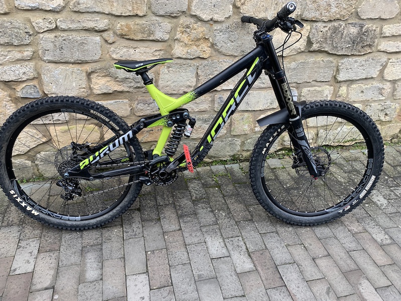 2016 Norco Aurum Downhill mountain bike- FURTHER REDUCTION! For Sale
