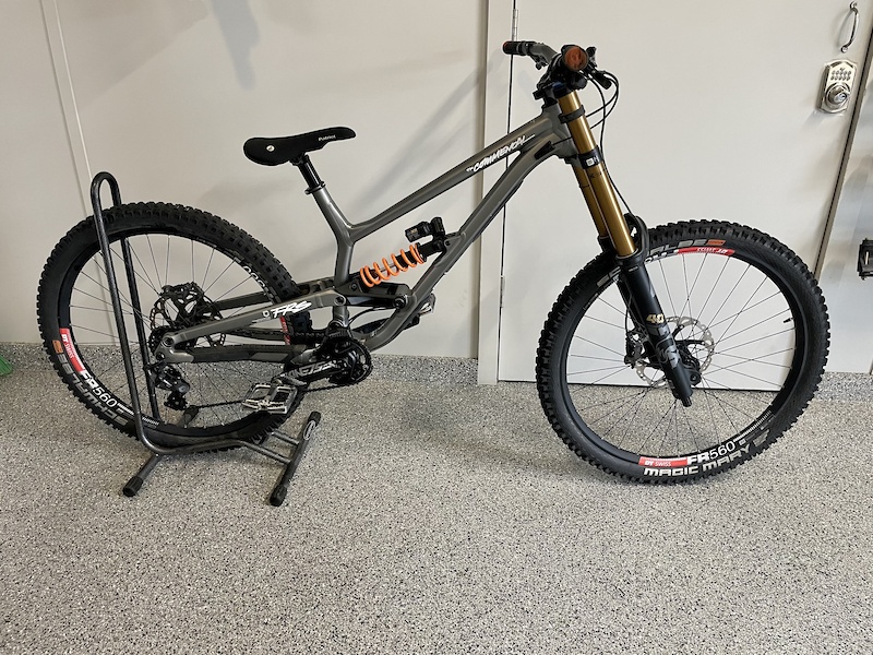 2022 Commencal Furious For Sale