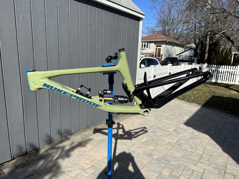 2021 Nukeproof Giga 275 carbon size Large For Sale