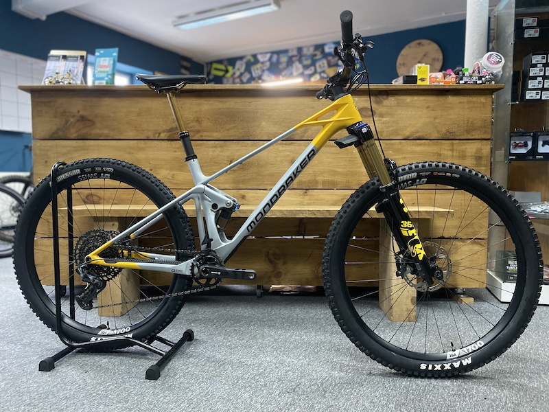 2022 Mondraker Raze Carbon RR For Sale