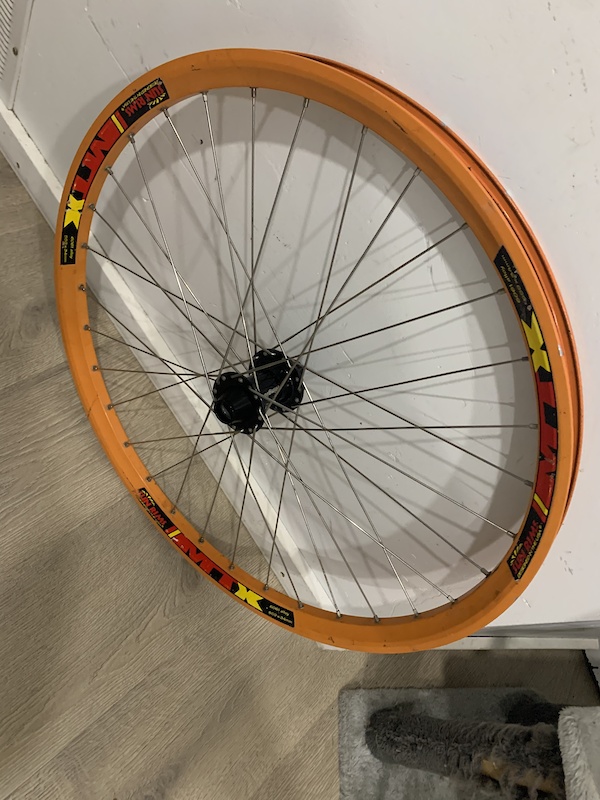 Vintage Mtx wheel limited color For Sale