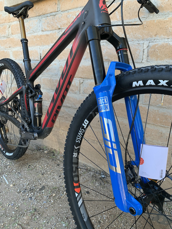 2021 Pivot Mach 4SL, Medium, new XT/XTR build, Black/Cherry For Sale