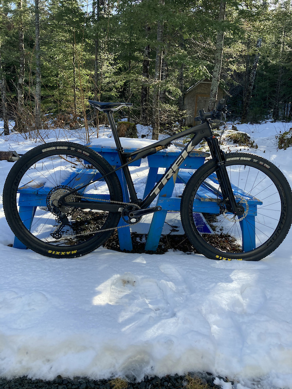 2021 Trek Supercaliber 9.8 XT (upgraded shock) For Sale