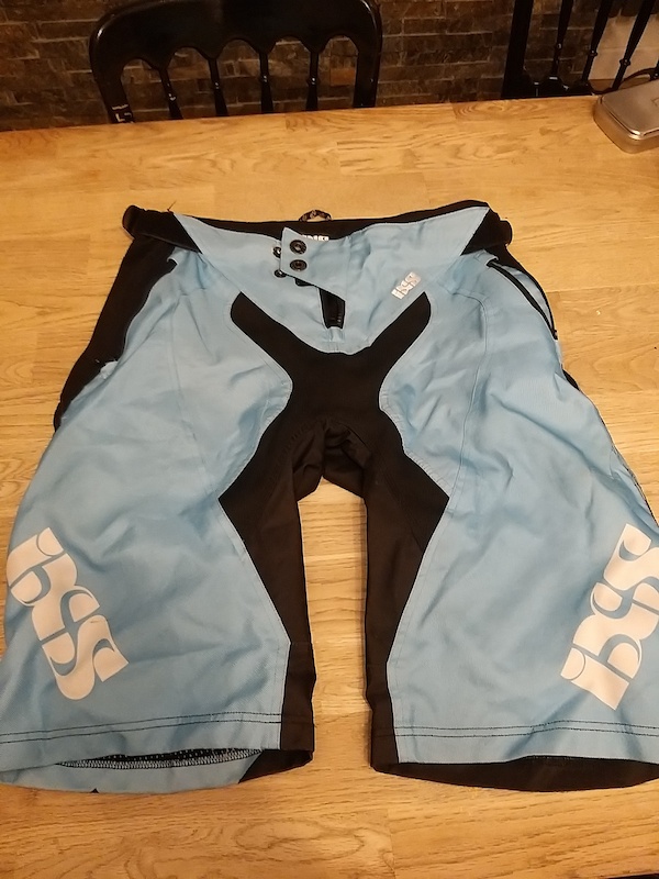 IXS dh shorts L For Sale