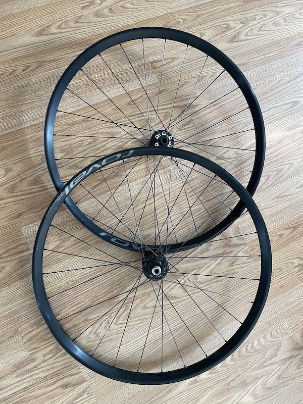 2021 Specialized Roval wheel set boost 29” For Sale