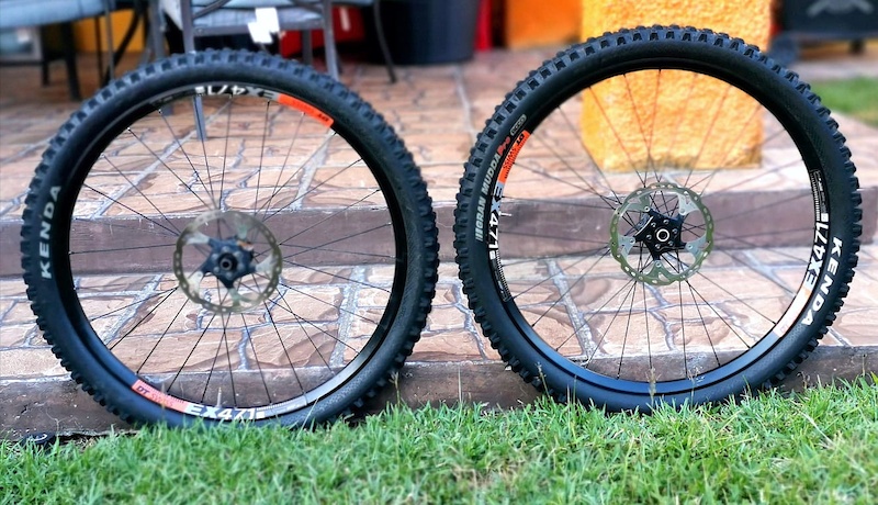 2022 DT Swiss 471 wheels (with tires) For Sale