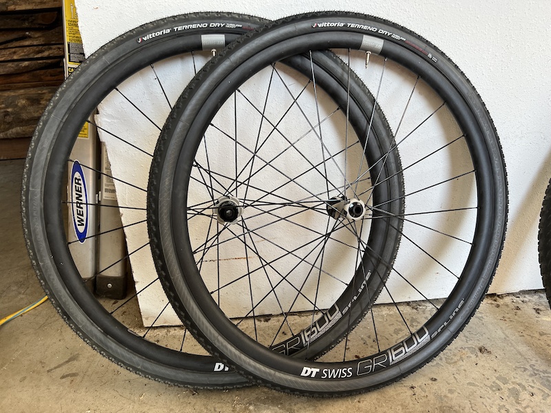 2020 DT Swiss GR1600 Spline Wheelset with tires For Sale