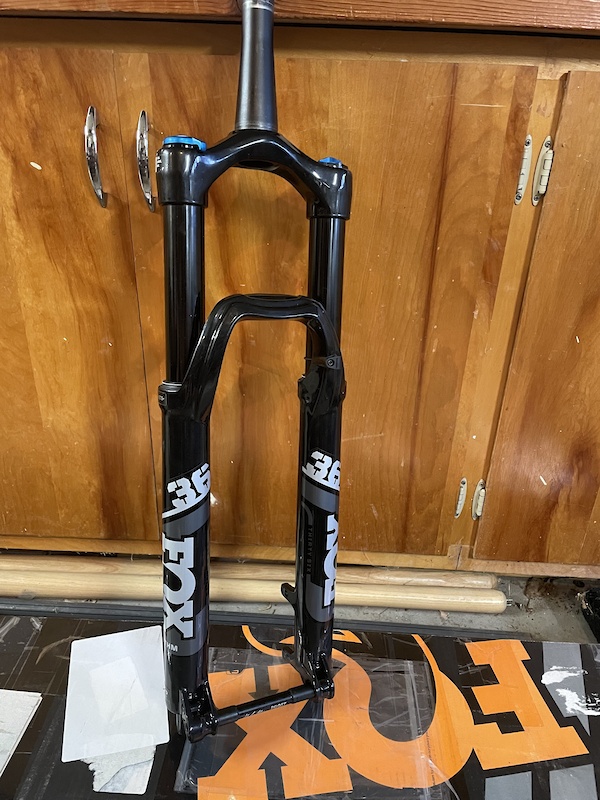 2021 Fox 36 Grip, 160x29" For Sale
