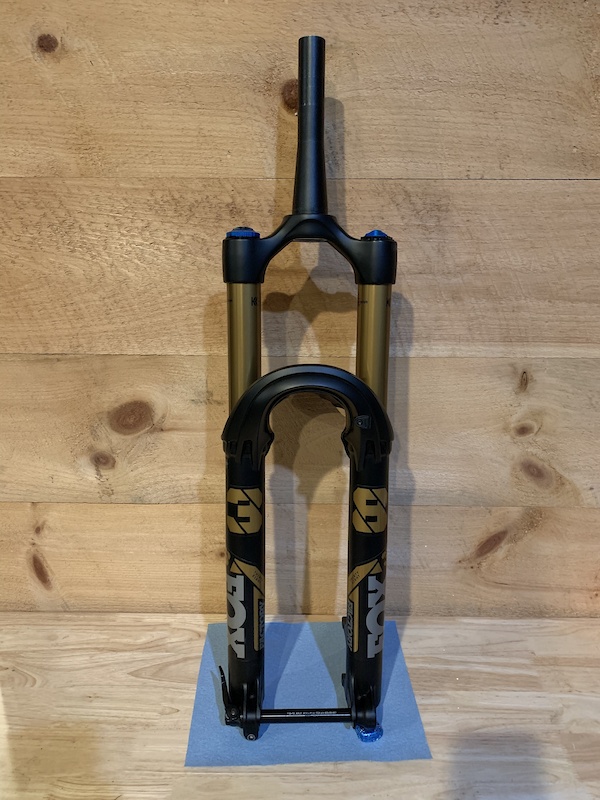 2021 Fox Factory 38’s in perfect condition. For Sale