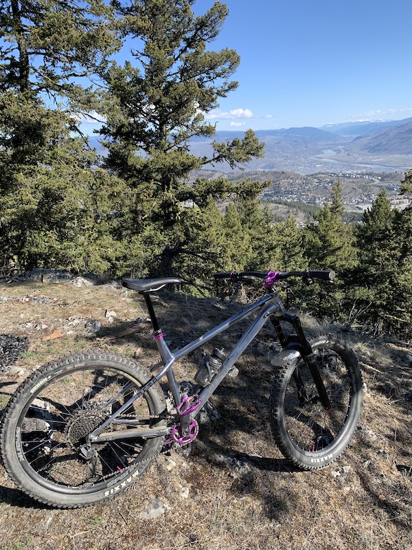 2021 Commencal Meta HT - Essential Build with Upgrades For Sale