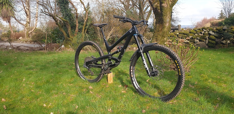 2020 YT Capra CF Comp 29 For Sale