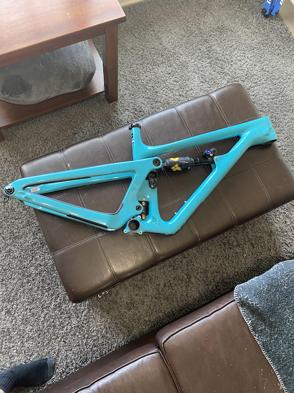 2022 Yeti SB165 Turq Frame Medium For Sale