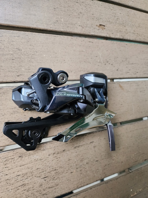 2023 Ultegra Di2 8050 Front and Rear Derailleurs For Sale