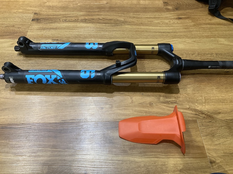 2018 Fox 36 factory fit 4 smashpot coil - new CSU For Sale