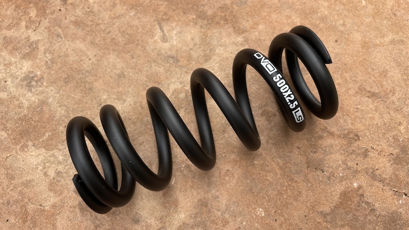 2022 New DVO 500x2.5 LS Spring - 500 lb 2.5 inch For Sale
