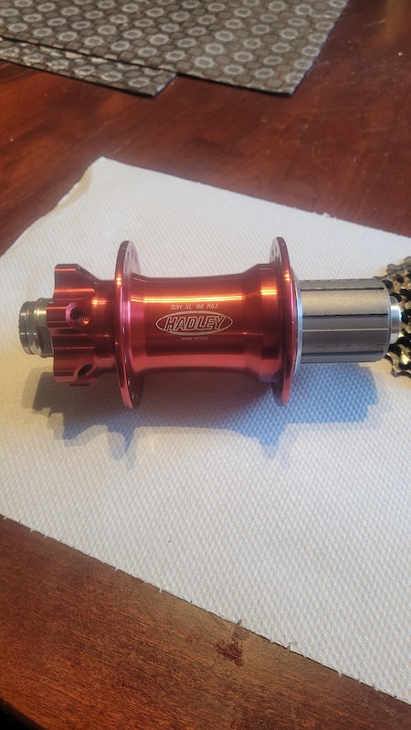 Hadley hub downhill 150x12 rear For Sale