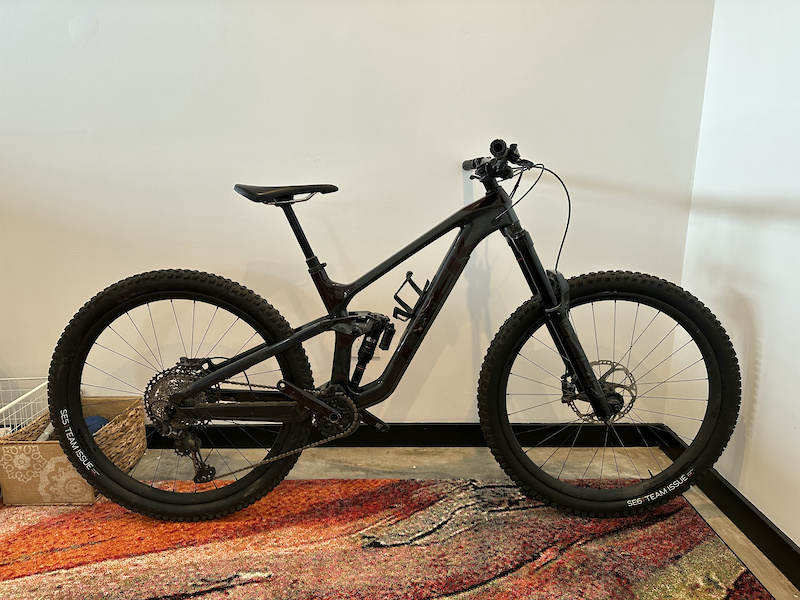 2022 Trek Slash 9.8 XT (Medium) For Sale