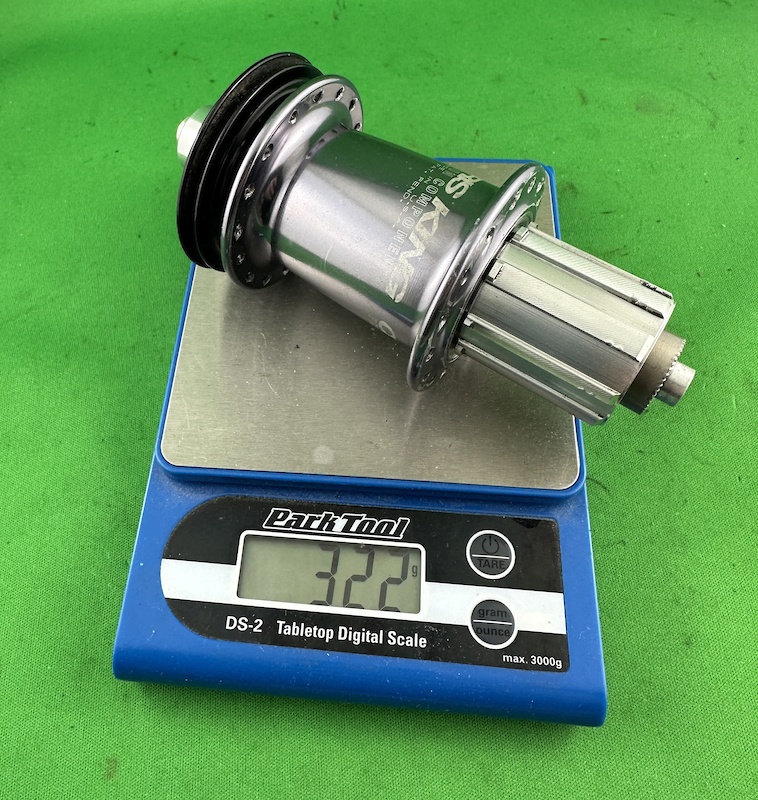 CHRIS KING ISO Classic Rear Disc Hub Serviced - Pewter For Sale