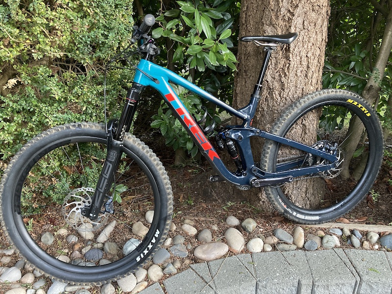 2021 Trek Slash M - Custom Build For Sale