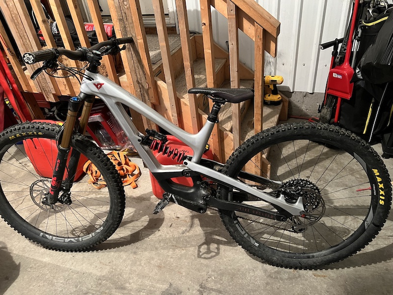 2020 Yt Capra medium For Sale