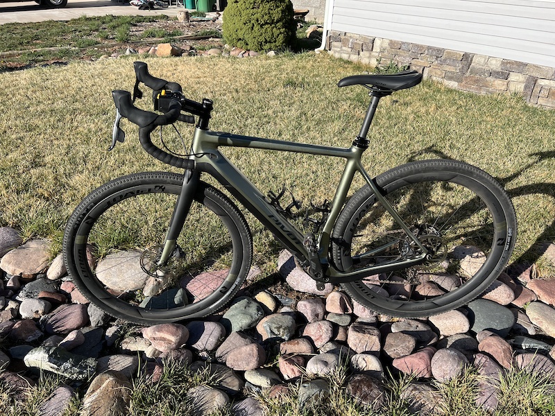 2022 Pivot Evault-Extra battery For Sale