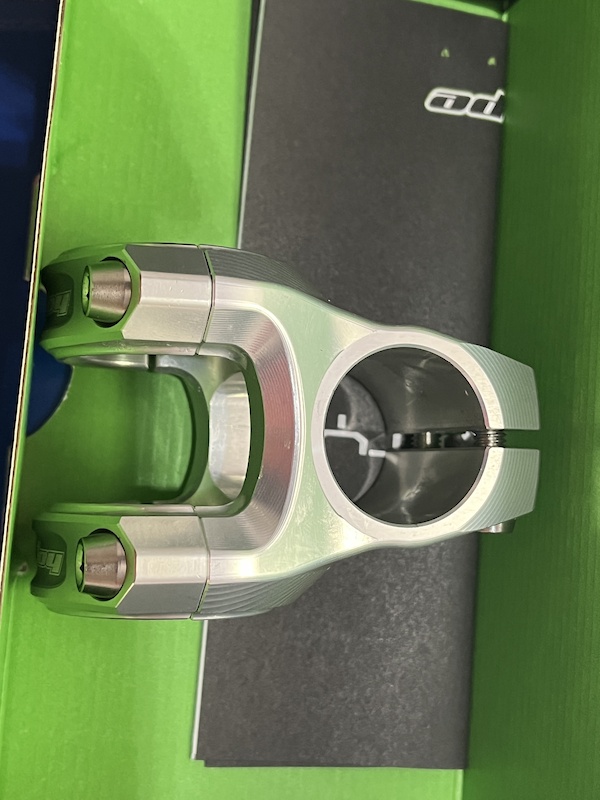 2023 Hope Gravity stem 35mm x 31.8. brand new Silver For Sale