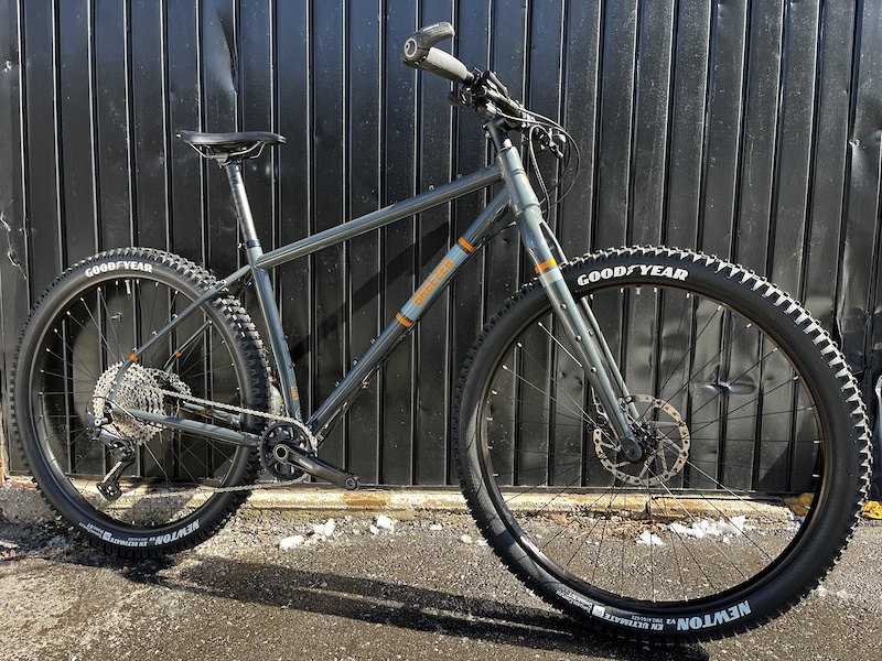 2022 Large Breezer Thunder For Sale